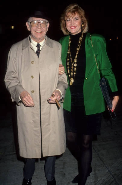 COMEDIAN MILTON BERLE wife Lorna Adams being photographed on J- 1991 ...