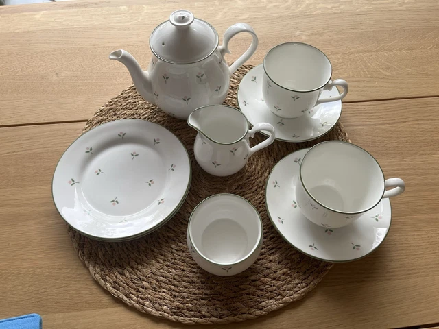 LAURA ASHLEY VINTAGE Tea Set For 2 Fine Bone China £1.13 - PicClick UK