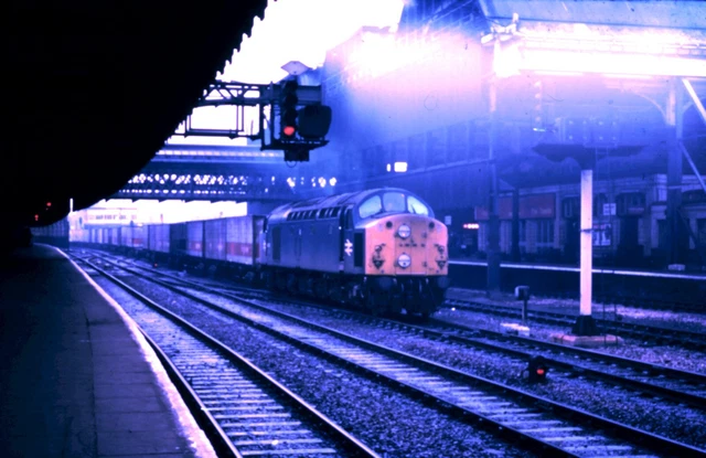 BRITISH RAILWAYS CLASS 40 at Manchester Victoria 1976 - 35mm ...