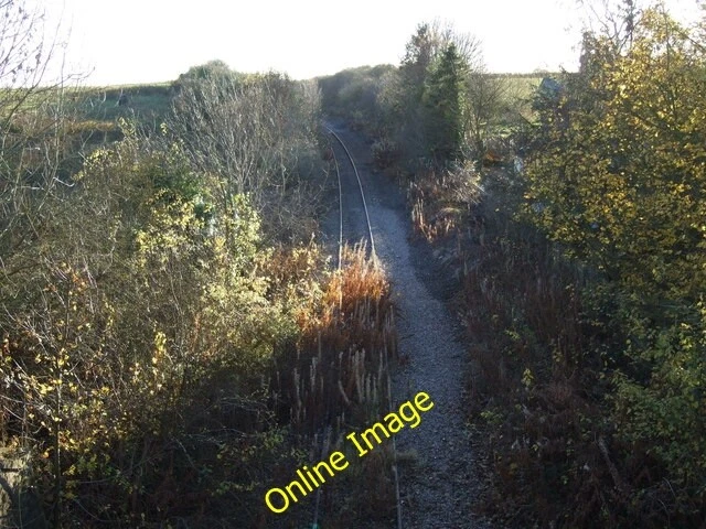 PHOTO 6X4 DISUSED railway heading south High Shincliffe This view shows ...