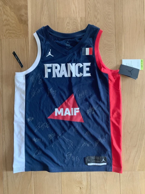 MAILLOT DE BASKETBALL - Ed. limitée Jeux olympiques dédicacée équipe ...