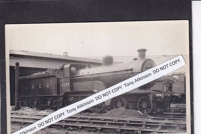 L.N.E.R. (EX GNR) - D2 Class 4-4-0 No.4377 @ Immingham - Vintage Image ...