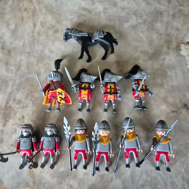 VINTAGE PLAYMOBIL BURG Ritter rot gelb Assassine Waffen Pferde Konvolut ...