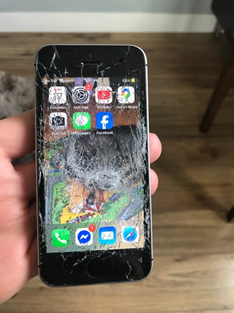 APPLE IPHONE SE, 32 gb with cracked screen but still functioning ...