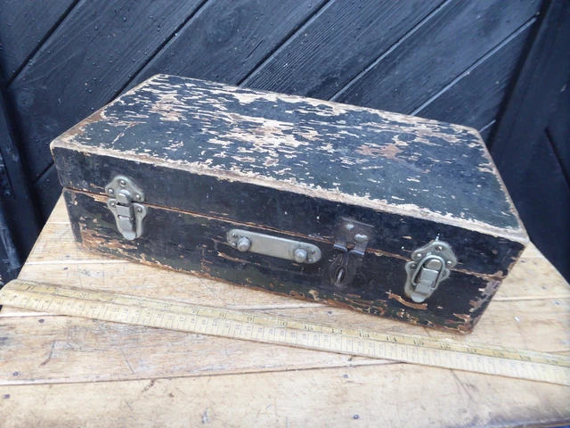 WW2 ERA PINE Wooden Box/Instrument case .Eagle Lock Co.USA on catch. £ ...