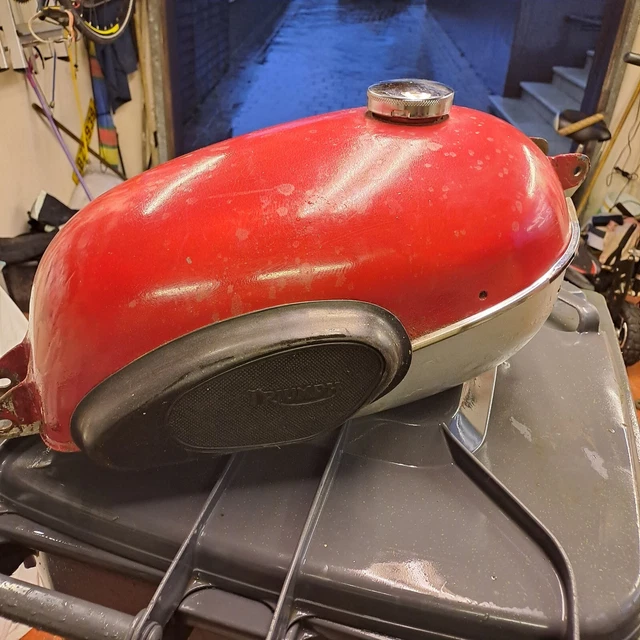 TRIUMPH TIGER CUB Petrol Tank With Kneepads and Badges £80.00 - PicClick UK