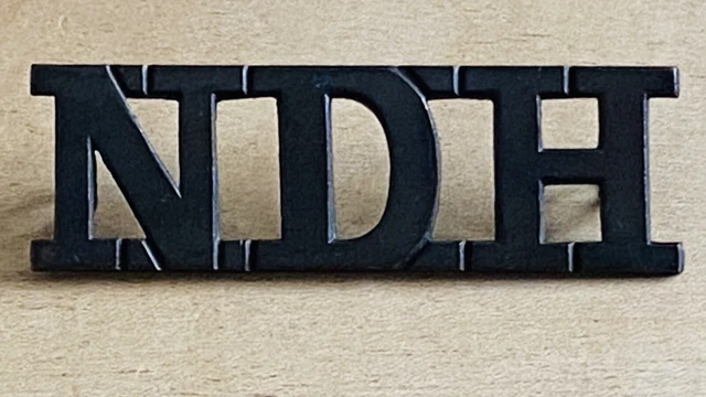 GENUINE ‘NDH’ (NORTH Devon Hussars) Regiment Brass Shoulder Title (Very ...