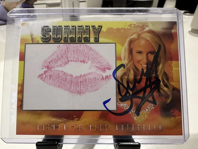 WWF SUNNY TAMMY LYNN SYTCH Authentic Autograph Kiss Card Signed Auto ...
