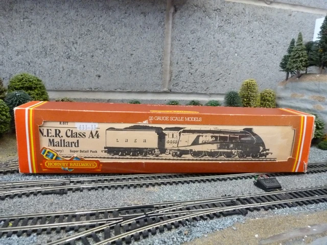 HORNBY R077 LNER mallard class A4 4-6-2 loco for OO gauge model train ...