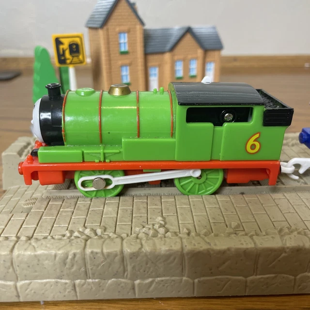 THOMAS FRIENDS TRACKMASTER Percy Sodor Pasta Factory Motorized Train ...