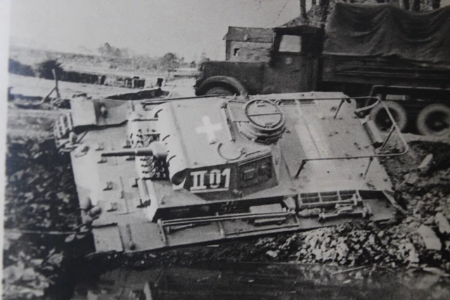 FOTO PHOTO ZX Panzer Panzerkampfwagen III weißes Balkenkreuz Turm II01 ...