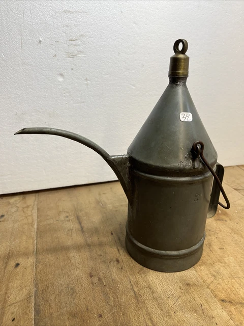 N° 32 OLD tool OUTIL ANCIEN BIDON D’huile VERSEUR D'HUILE FER BLANC ...