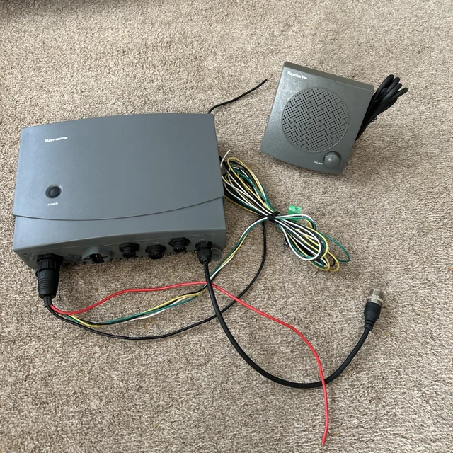 RAYMARINE RAY230E VHF - Basisstation Radio & Aktivlautsprecher EUR 115 ...