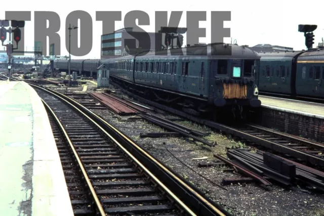35MM SLIDE BR British Rail Electric EMU Class 4LAV 2923 1968 Original £ ...
