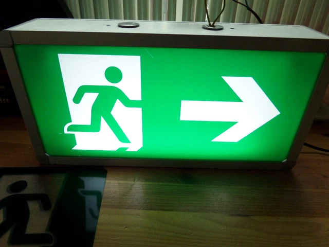 BNT R6-230 NOTBELEUCHTUNG Notausgang Rettungsweg Rettungsschild ...