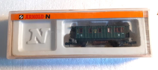 ARNOLD (0304) 3040 N Gauge - 2Nd/3Rd Class Coach Kassel - Drg Green ...