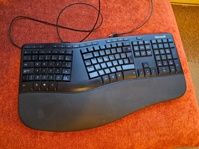 MICROSOFT ERGONOMIC KEYBOARD UK QWERTY - Palm Rest Lift - Wired USB ...
