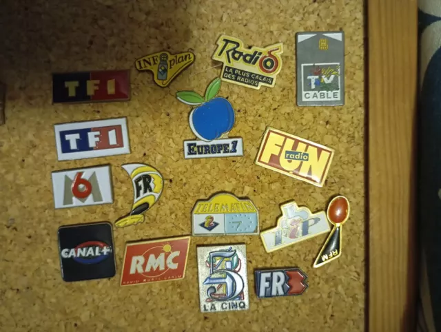 LOT 16 DE Pin's Thème Chaines de Télévision et Radio EUR 15,00 ...
