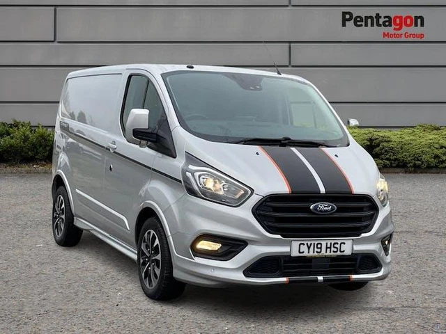 FORD TRANSIT CUSTOM 2.0 310 Ecoblue Sport Panel Van 5dr Diesel Auto L1 ...