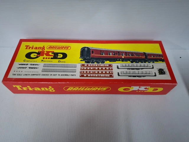 TRIANG RAILWAYS R382 CKD Pair Of Composite Coaches Maroon Boxed OO ...