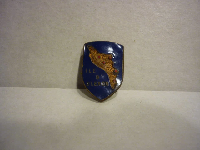 ANCIENNE INSIGNE BROCHE épinglette emaillée ville ILE D'OLERON EUR 10,00 - PicClick FR