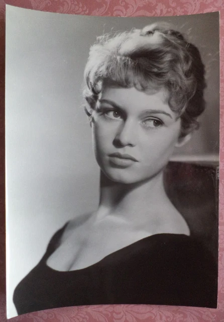 PHOTO ARGENTIQUE PRESSE portrait BRIGITTE BARDOT débutante (13 x 18 cm ...