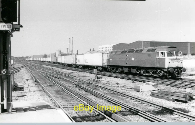 PHOTO RAILWAY 6X4 Class 47 47377 Freightliner departs Basingstoke Dn ...