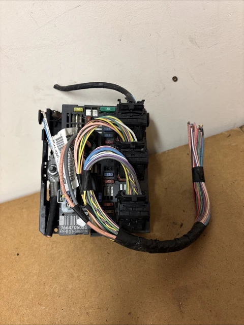 PEUGEOT CITROEN FUSE BOX MODULE 9664706080 BSM-R03-00 With Plugs £99.99 ...