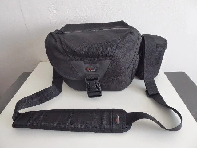 LOWEPRO STEALTH REPORTER D100 Aw Camera Bag With 1N Lens Case £6.79 ...