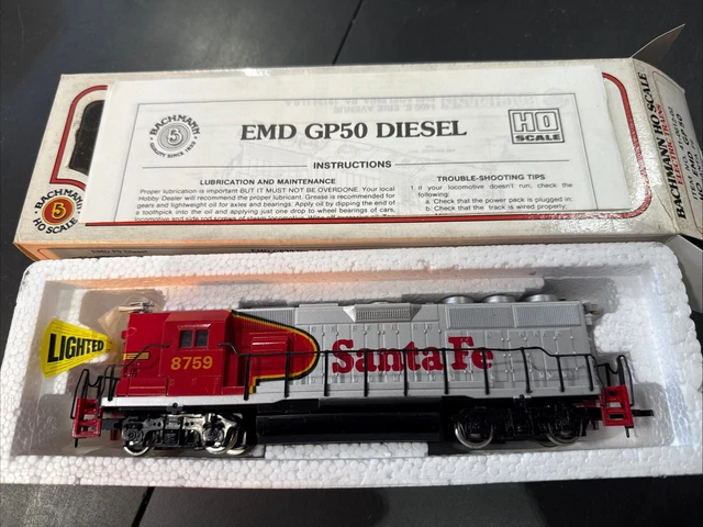 BACHMANN 41-0612-02 USA HO GP-50 Diesel Loco - Santa Fe #8759 - Boxed £ ...