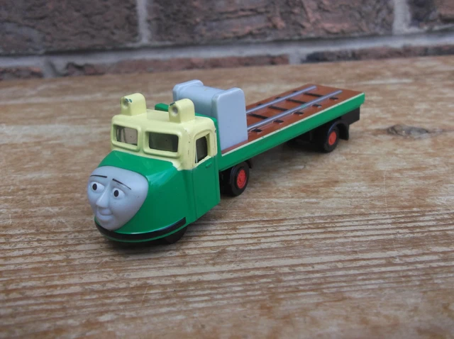 TAKE ALONG N play Thomas The Tank & Friends Train - MADGE - POST ...