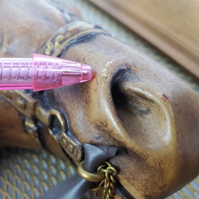 VINTAGE DEVONWARE HORSE Tack sculpture Equine Equestrian Bridle Harness ...