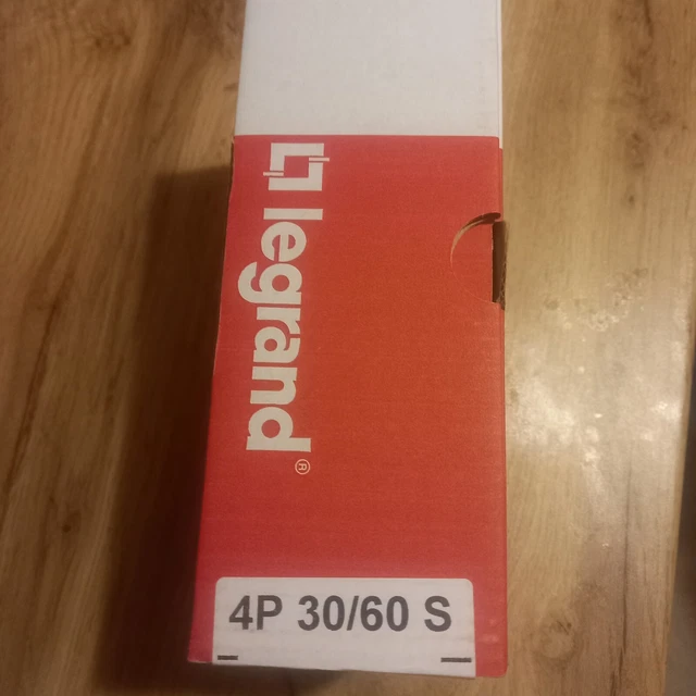 DISJONCTEUR DE BRANCHEMENT DIFFÉRENTIEL Legrand Triphasé 30-60A ...