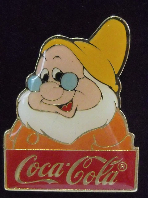 1986 DISNEY COKE 15th Anniversary Coca Cola Doc Dwarf Snow White LE Pin ...