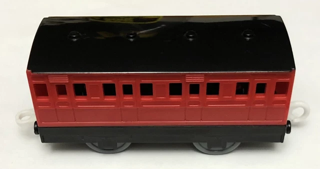 TRACKMASTER THOMAS & Friends Train Tank Engine - Red Passenger Coach ...