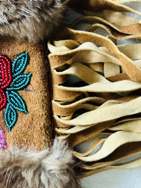 VINTAGE NATIVE AMERICAN Indigenous Beaded Gauntlets Fur Animal Hide ...