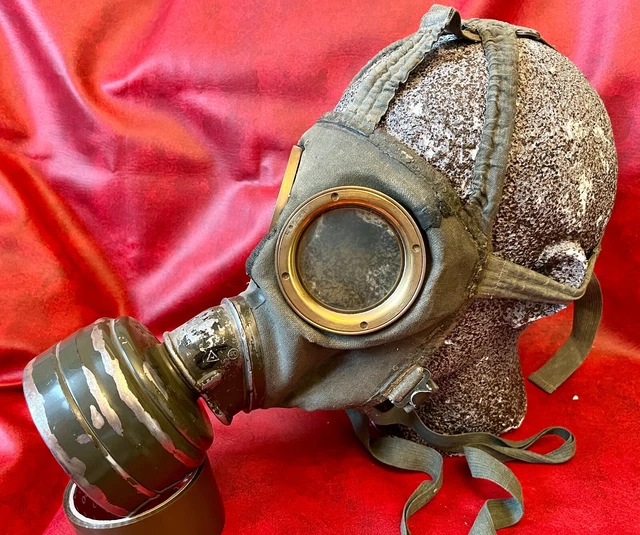 ORIGINAL WW2 GERMAN Gas mask (Model 30) £5.00 - PicClick UK