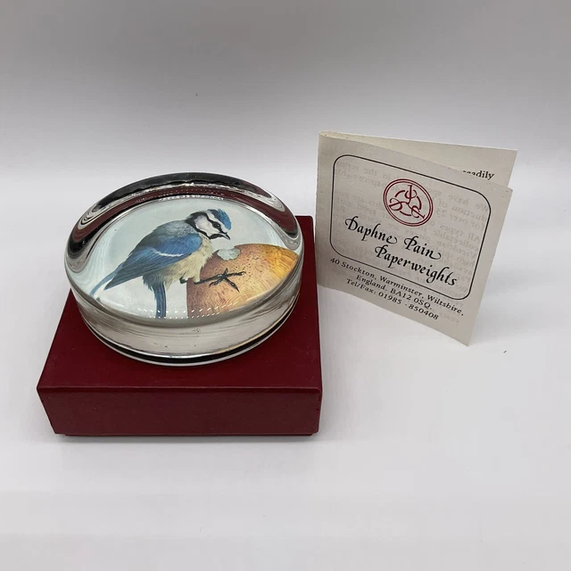 VINTAGE DAPHNE PAIN Paperweights Blue Tit Bird Round Glass Boxed ...