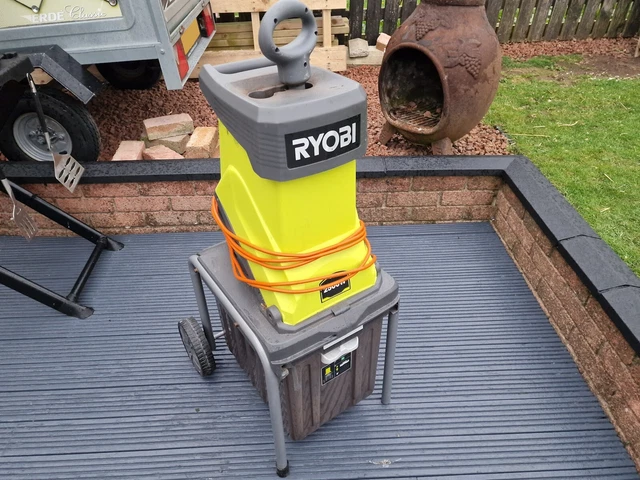 RYOBI RSH2545B ELECTRIC 2500W 230v Garden Shredder Mulcher CUMBRIA ...