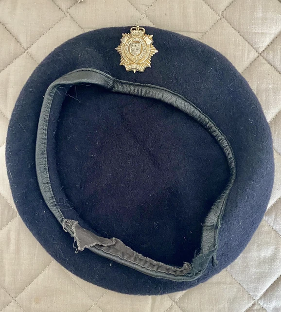 BRITISH ARMY BERET + Cap Badge Black Beret - Issued £9.00 - PicClick UK
