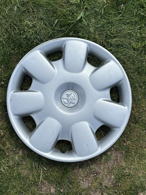 HOLDEN VX COMMODORE Series 2 Hubcap 15" Suits Steel Wheels 92092476 $19 ...