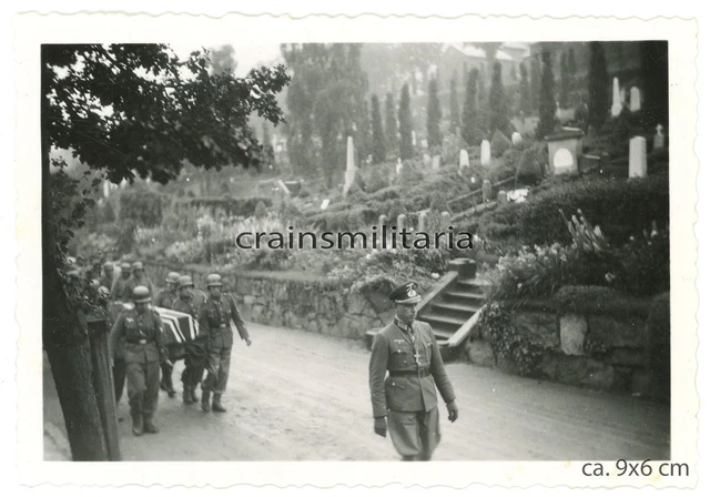 ORIG. FOTO 269.ID Priester bei Beerdigung in Friedhof BERGEN Norwegen ...