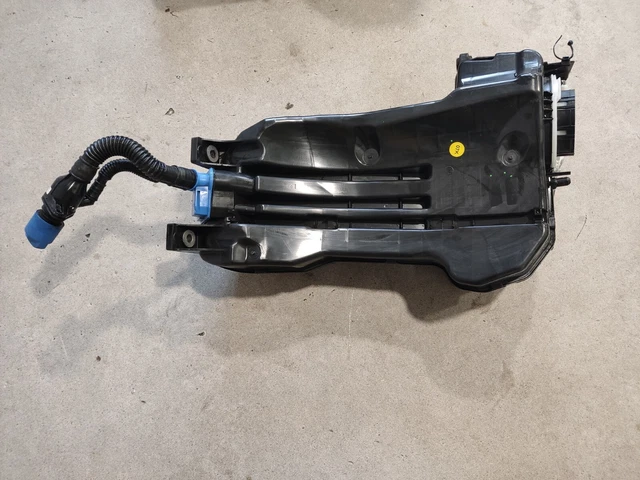 CONTAINER AUDI Q7 4M Adblue Tank For Diesel Adblue Liquid Reservoir ...