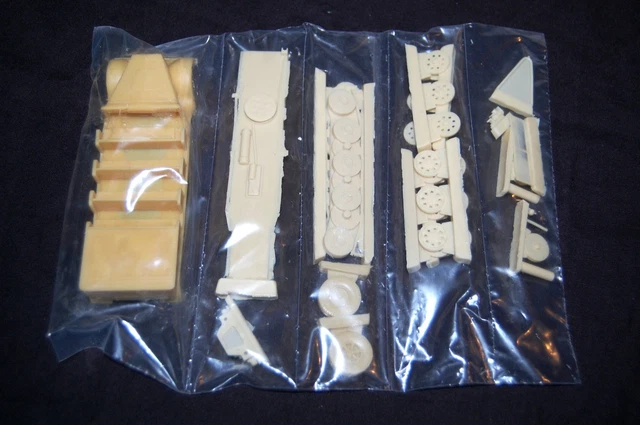 PLANET 1/72 SCALE Sd.Kfz.9 FAMO Half Track Artillery Version Resin ...