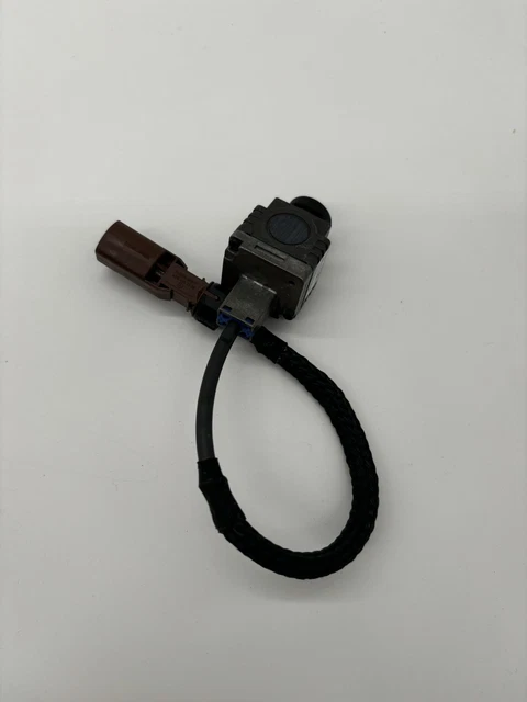 GENUINE MERCEDES-BENZ A0009056206 Rear View Camera W205 S205 W213 W253 ...