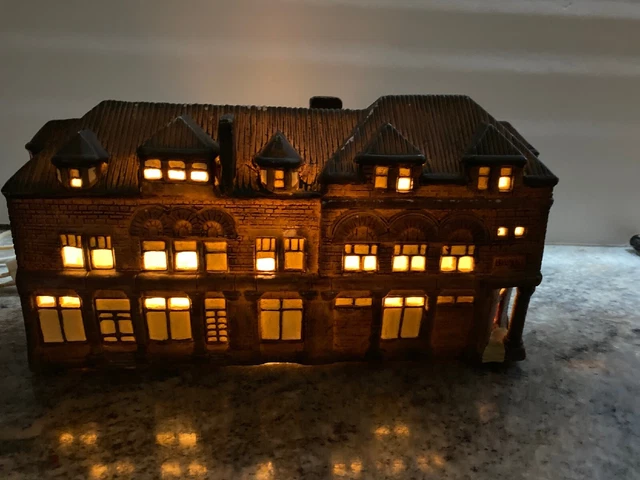 RARE ENESCO WASHBURN Historical Museum 82/1000 Limited Christmas Train ...