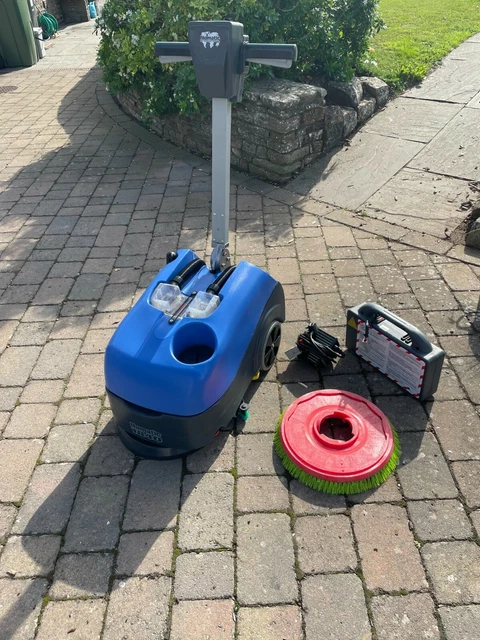 TTB1840 FLOOR SCRUBBER Drier Dryer 2 Battery Compact Light Refurbished ...