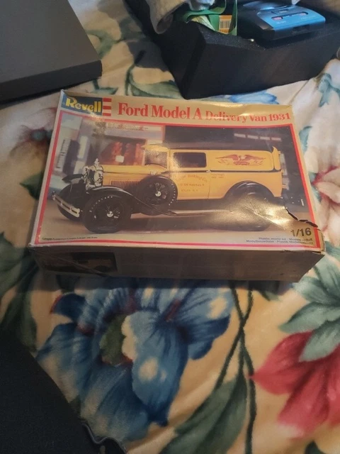 REVELL 7493 FORD Model A delivery van 1931 build model kit 1/16 scale ...