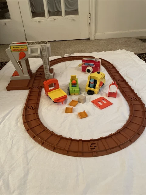 FISHER PRICE LITTLE People Lift and Load Railroad 943 £59.30 - PicClick UK