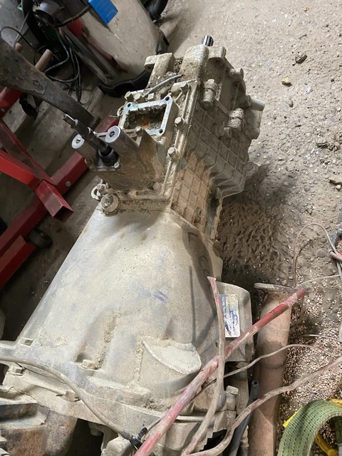 RANGE ROVER LT85 Gearbox with 300tdi Adaptor and Starter and Clutch ...